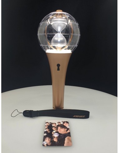ATEEZ - Official Light Stick Version 2